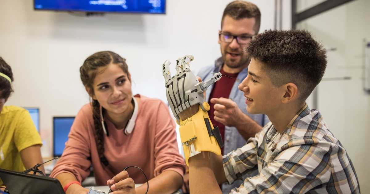 Become an Instructor - Creative Foundation Inc.